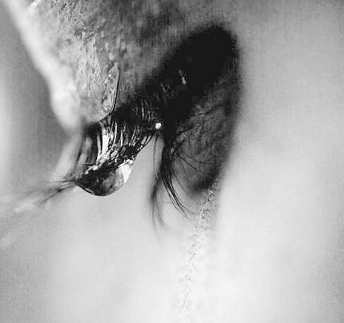 Sad thoughts are always about the past