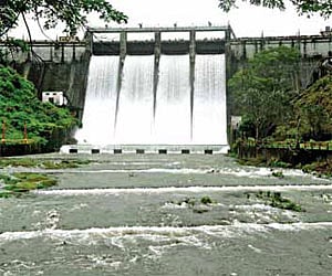 Four girls fall into Peechi reservoir in Kerala on Sunday, two dead