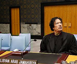 Gaddafi tries to pitch tent in NY suburb