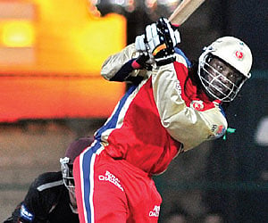 CLT20: RCB keep hopes alive
