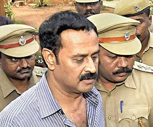 Nehru’s kin sent to Palayamkottai jail