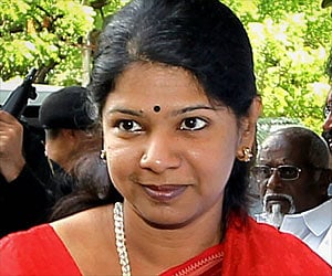 CBI names Kanimozhi, four others in 2G case