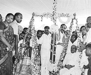 CM lays stone for tribal museum at Medaram