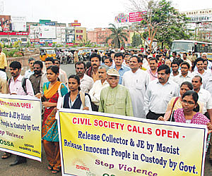 Collector abduction: IAS officers hit the street