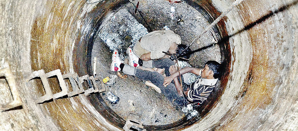GHMC worker, another man die after falling into manhole