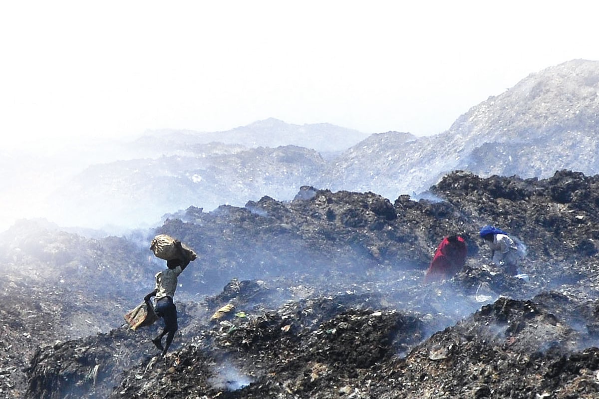 Mandur Villagers to Stop Garbage Trucks at K R Puram