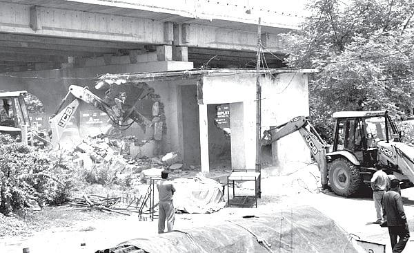 Demolition Drive Begins in Cuttack, Four Shrines along NH Pulled Down