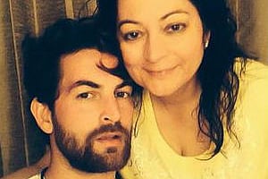 Nitin Mukesh Mother
