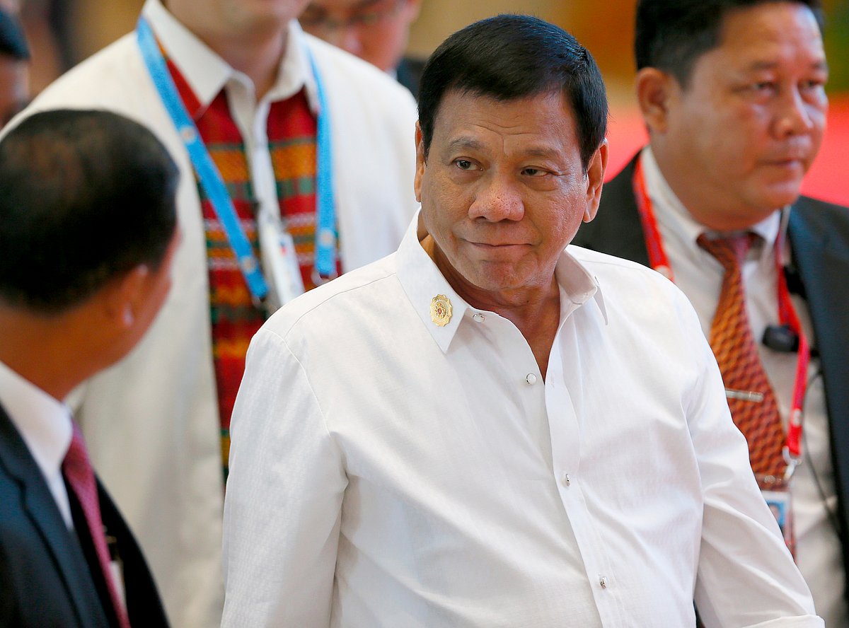 Philippines' Duterte meets 'hero' Putin