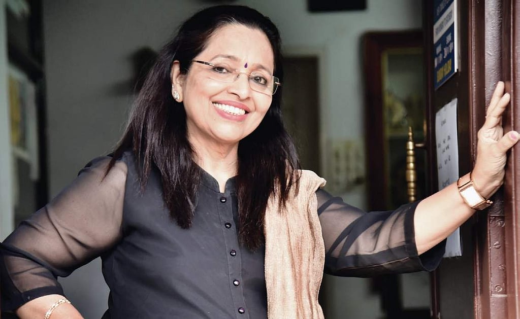 Doctor turns professional singer at 60