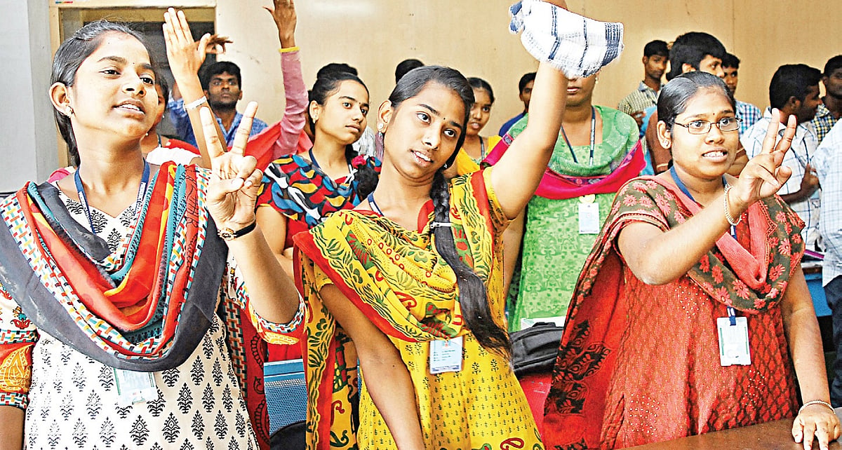 The Silent Classes Amid a Noisy City