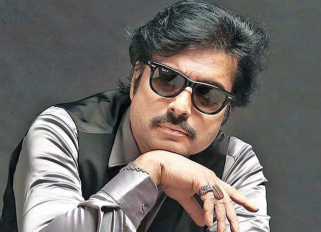 Karthik calling Karthik: Father-son duo to share screen space