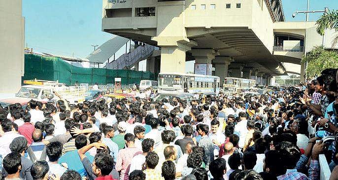 Modi ‘mania’ continues at launch