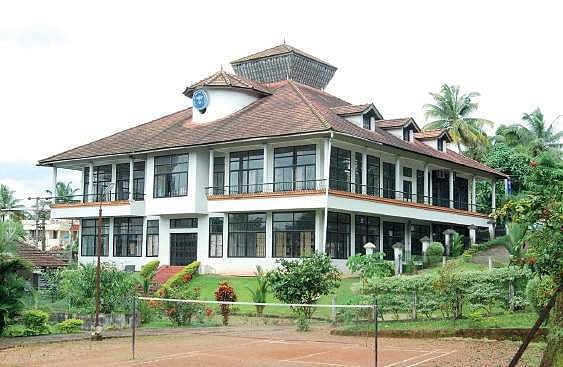 Ernakulam's EMS Cooperative library goes digital