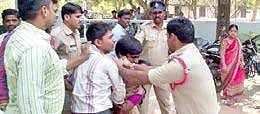 Roughed up by sub-inspector, Kurnool man commits suicide by consuming acid