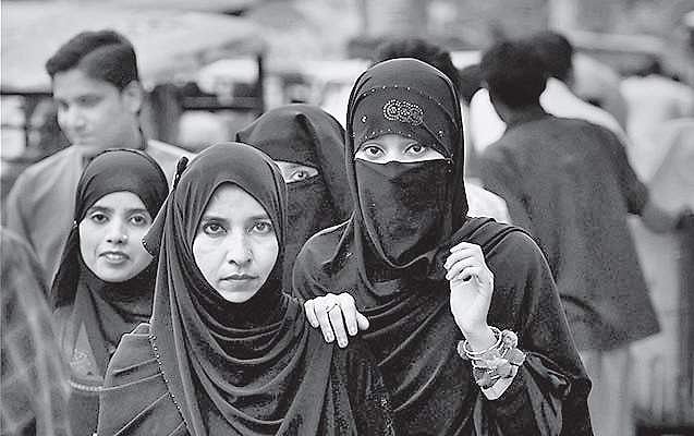 Muslim women come out with manifesto for political parties, demand law ...