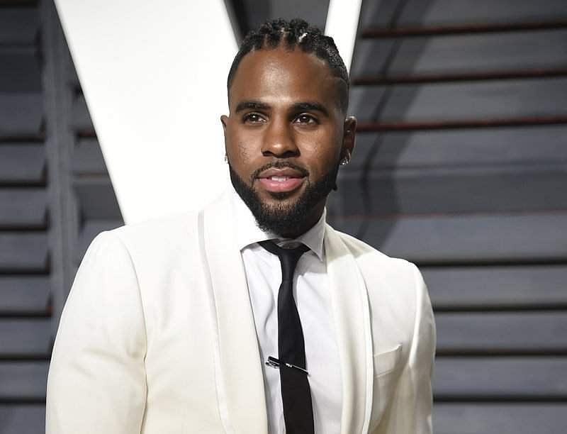 Jason Derulo breaks front teeth doing TikTok challenge. Looks like he ...