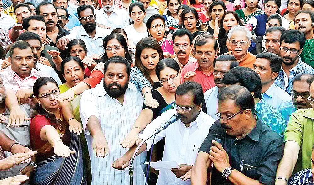 TN actor reveals sexual advance by tv show head