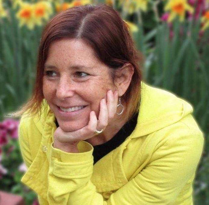 Best-selling author Amy Krouse Rosenthal passes away
