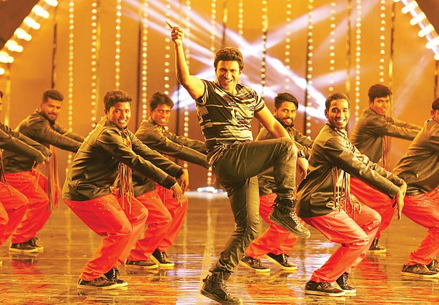 Puneeth gifts song teaser from Raajakumara for his birthday