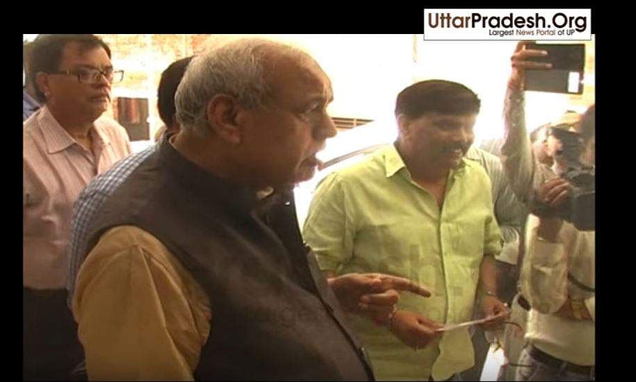 UP minister Satyadev Pachauri insults 'divyang' staff, video goes viral