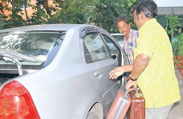 ED attaches 30 kg gold of Sekhar Reddy, associates