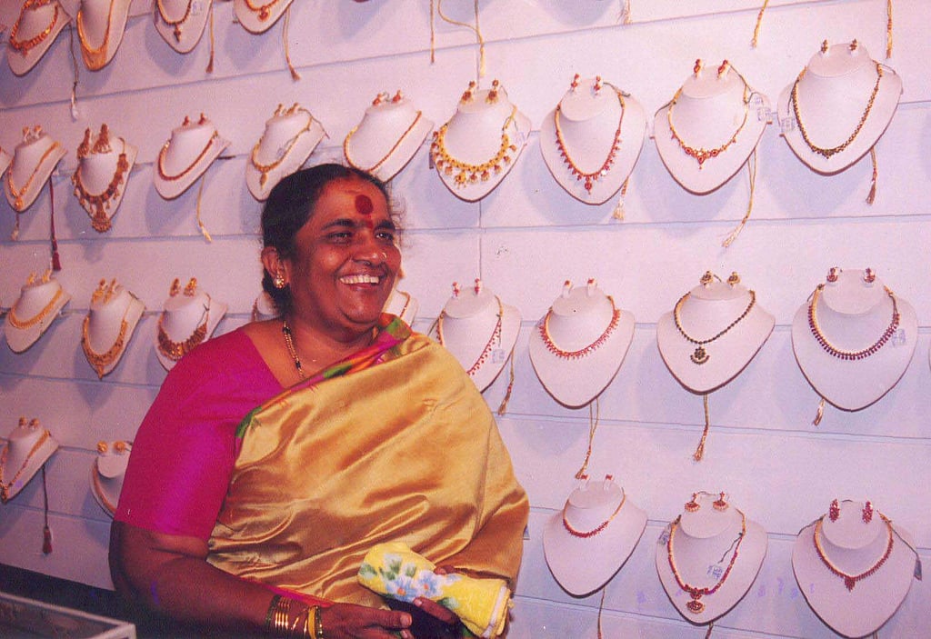 Parvathamma, wife of late legendary Kannada actor Rajkumar, passes away ...