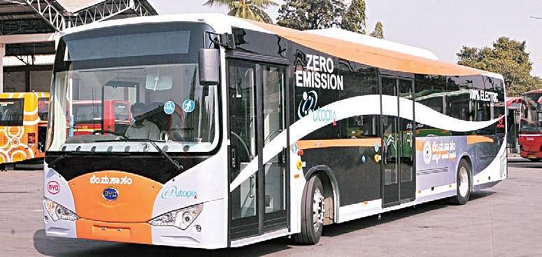 Curbs on private buses at East Fort bus stand