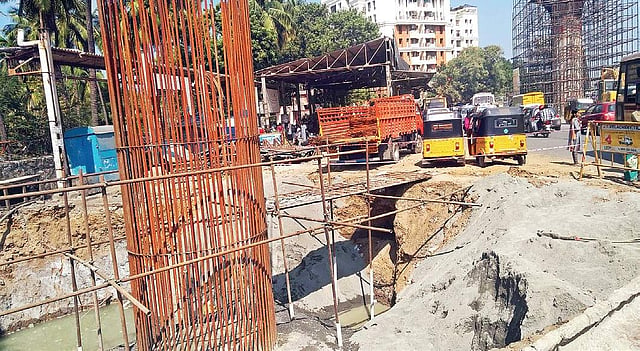 Bridge works choke bus terminus in Vijayanagar