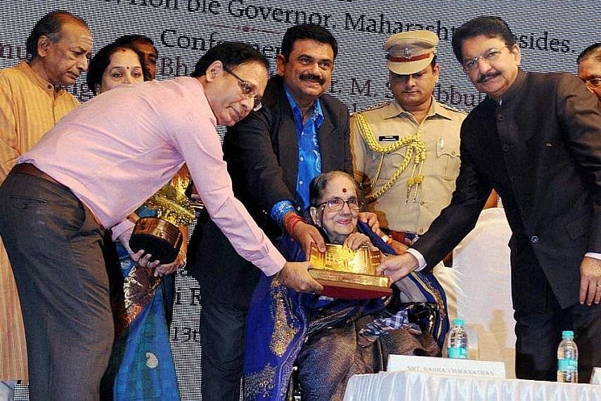 Carnatic vocalist Radha Vishwanathan, daughter of MS Subbulakshmi ...