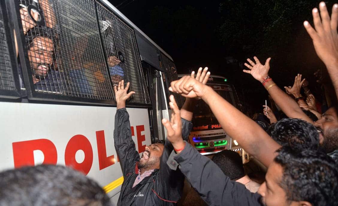 Minor protest breaks out at Sabarimala after pilgrims asked to move out ...
