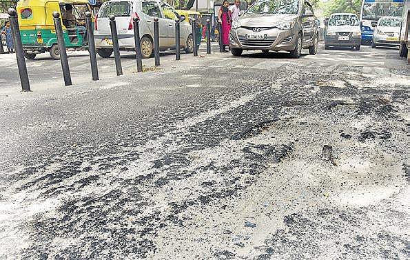 Experts urge BBMP to use plastic waste to lay roads
