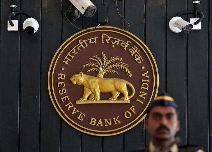 Banks with over 10 branches to have internal ombudsman: RBI