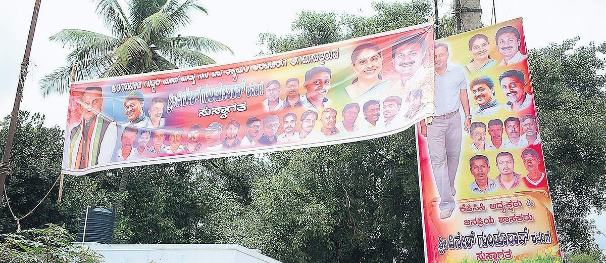 Posters, banners thrive despite BBMP’s efforts