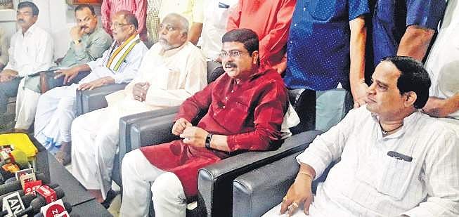 Dhenkanal part of city gas project: Pradhan