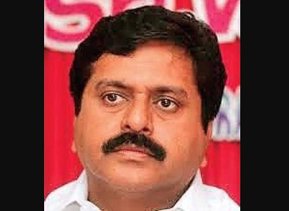 VS Sivakumar ditches Congress' ‘I’ group