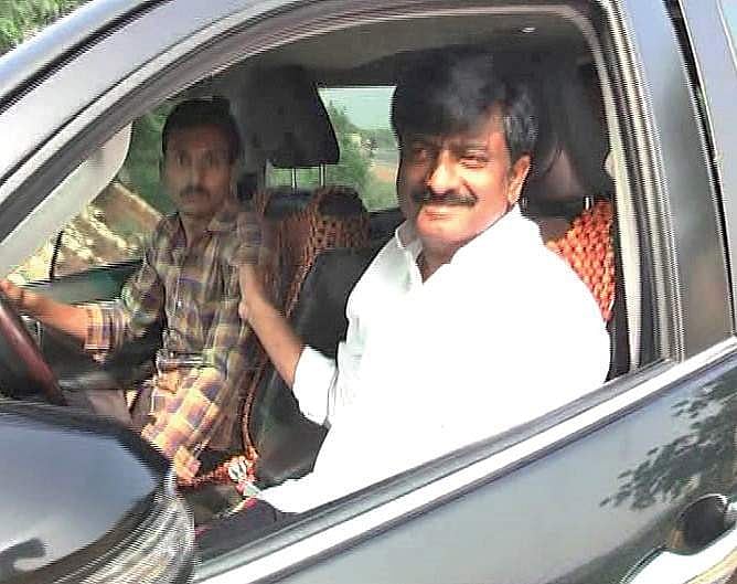 Pulivendula ZTPC by-poll: B.Tech Ravi’s wife files nomination