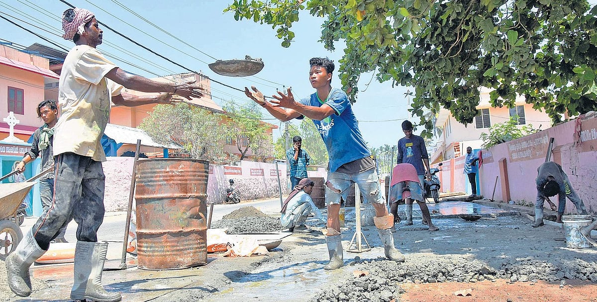 Changathi: Migrant labourers of Paipra gear up to attend ‘Praveshanolsavam’