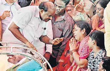 Shivalli laid to rest in his field with state honours