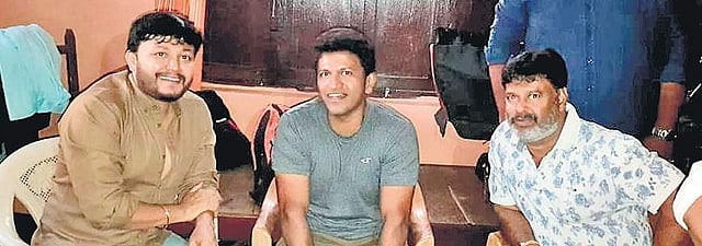 Puneeth Rajkumar spotted on the sets of Ganesh’s Geetha