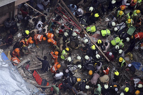 10 dead, over 40 trapped as 100-year-old building collapses in Mumbai's ...