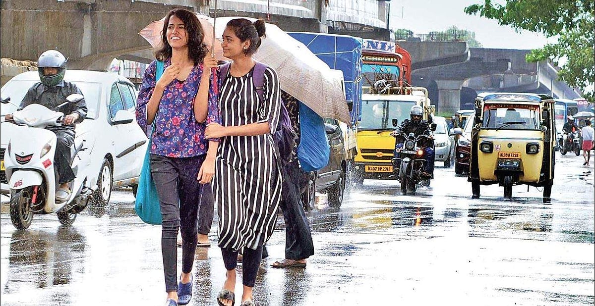 Rain causes damage in eastern parts of district