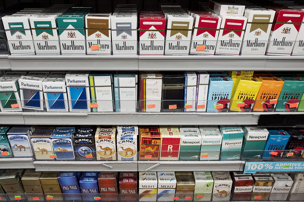 Life expectancy in men could rise by a year on cutting down smoking ...
