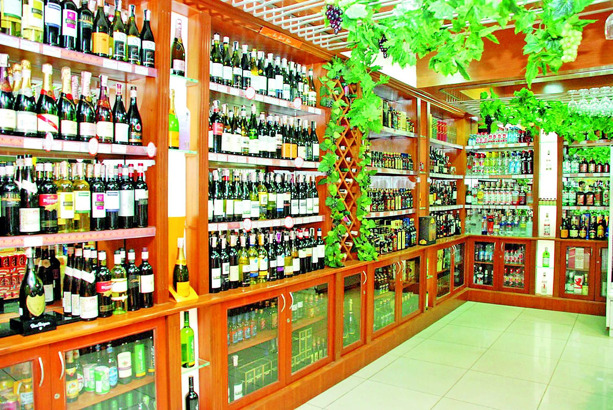 Andhra Pradesh State Beverages Corporation Limited to sell all liquor ...