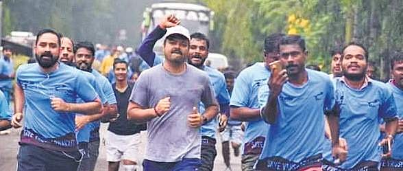 More than 12,000 citizens run to save Vrishabhavathi river near Bengaluru