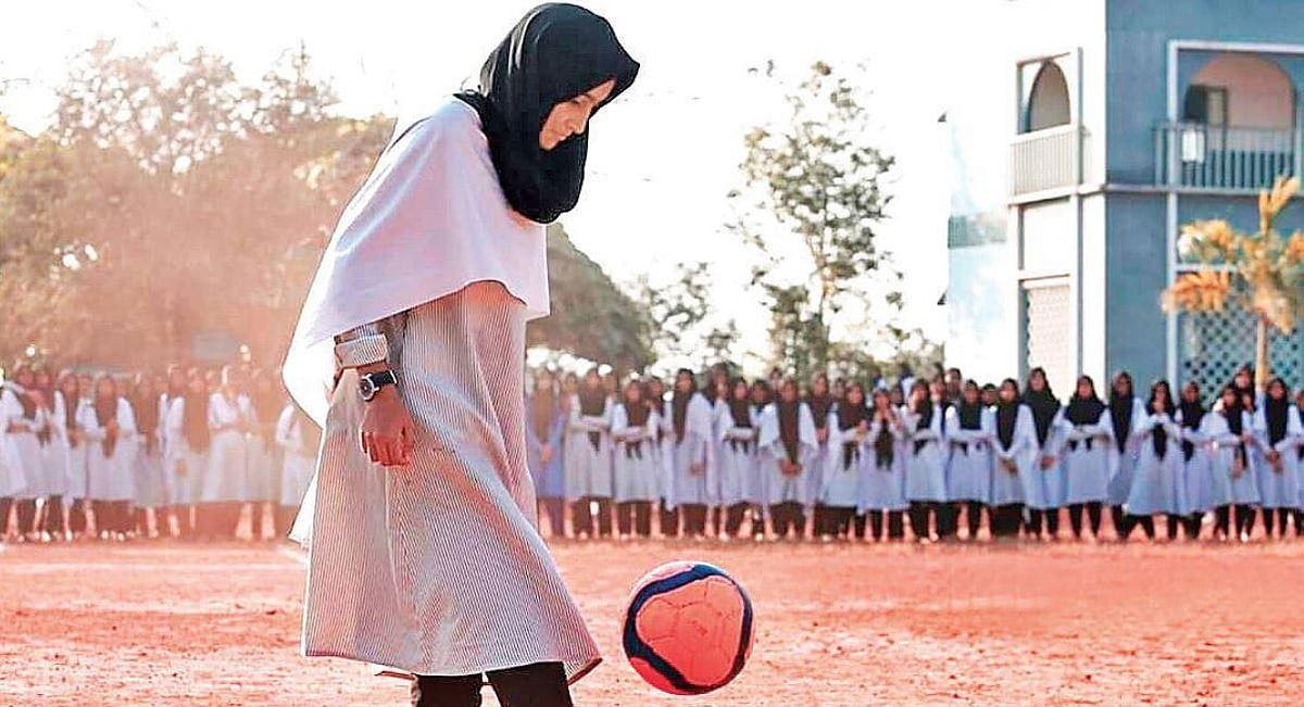 As her freestyle football skills go viral, Hadiya becomes the darling ...