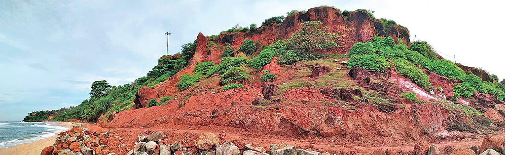 Varkala master plan hangs off a cliff