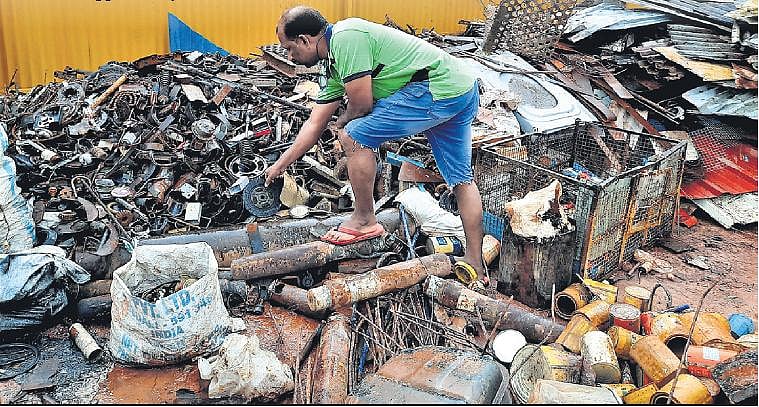 Starting from scrap... raddi shop to film studio