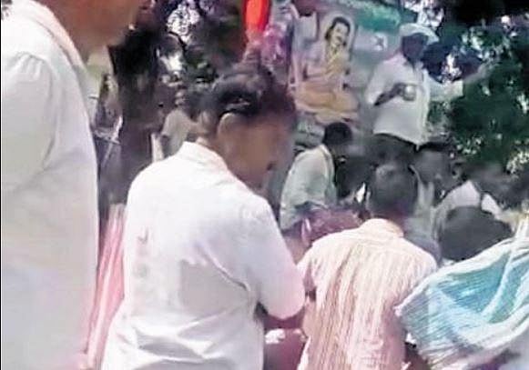 Brothers bid for wives