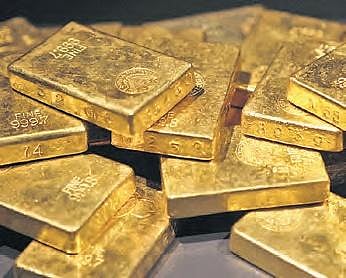 Over 1,000 gm gold bars seized from one passenger at RGIA